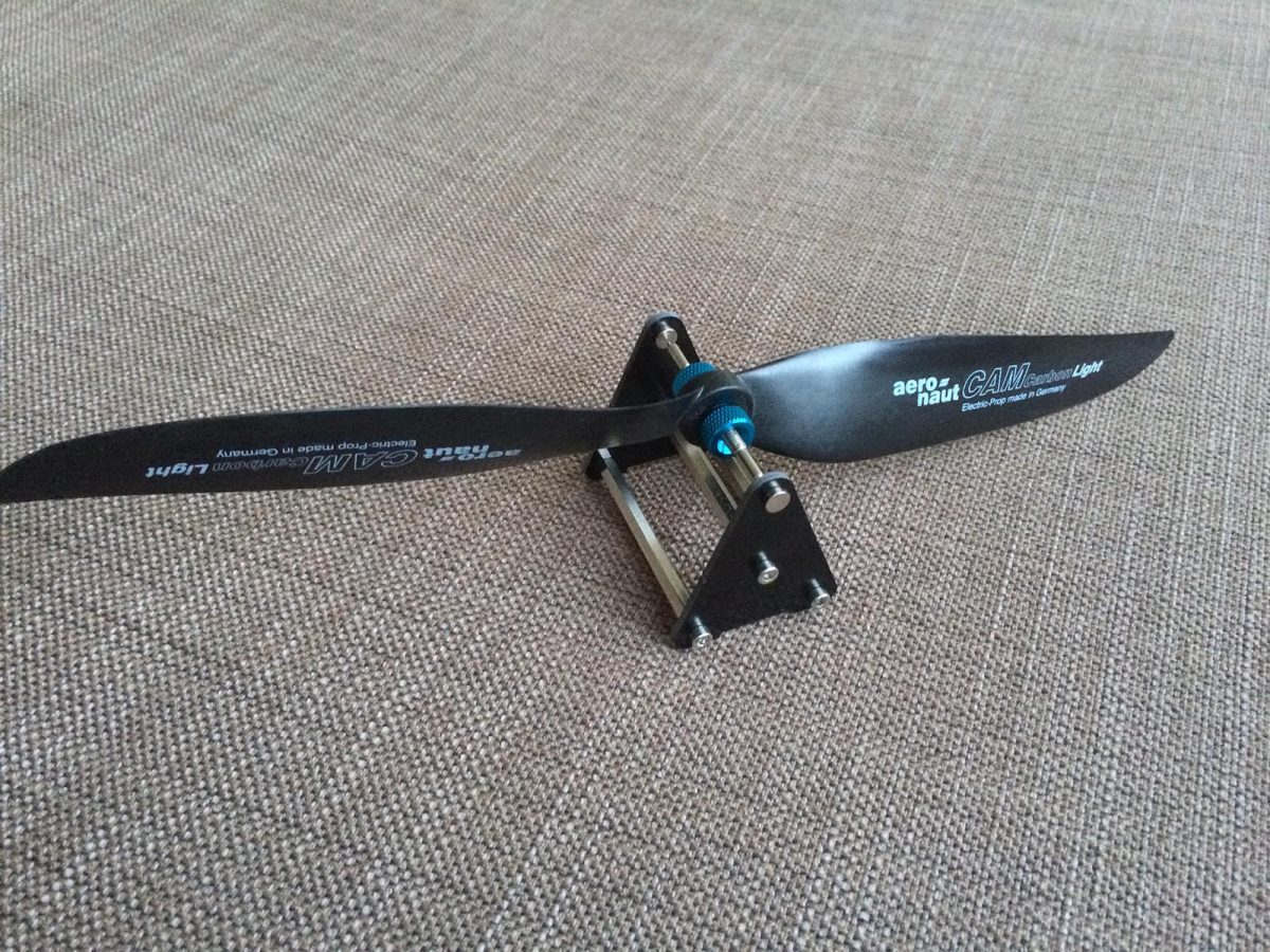 Review: XXL-Modellbau/Aeronaut Prop Balancer - Drone-Zone.de