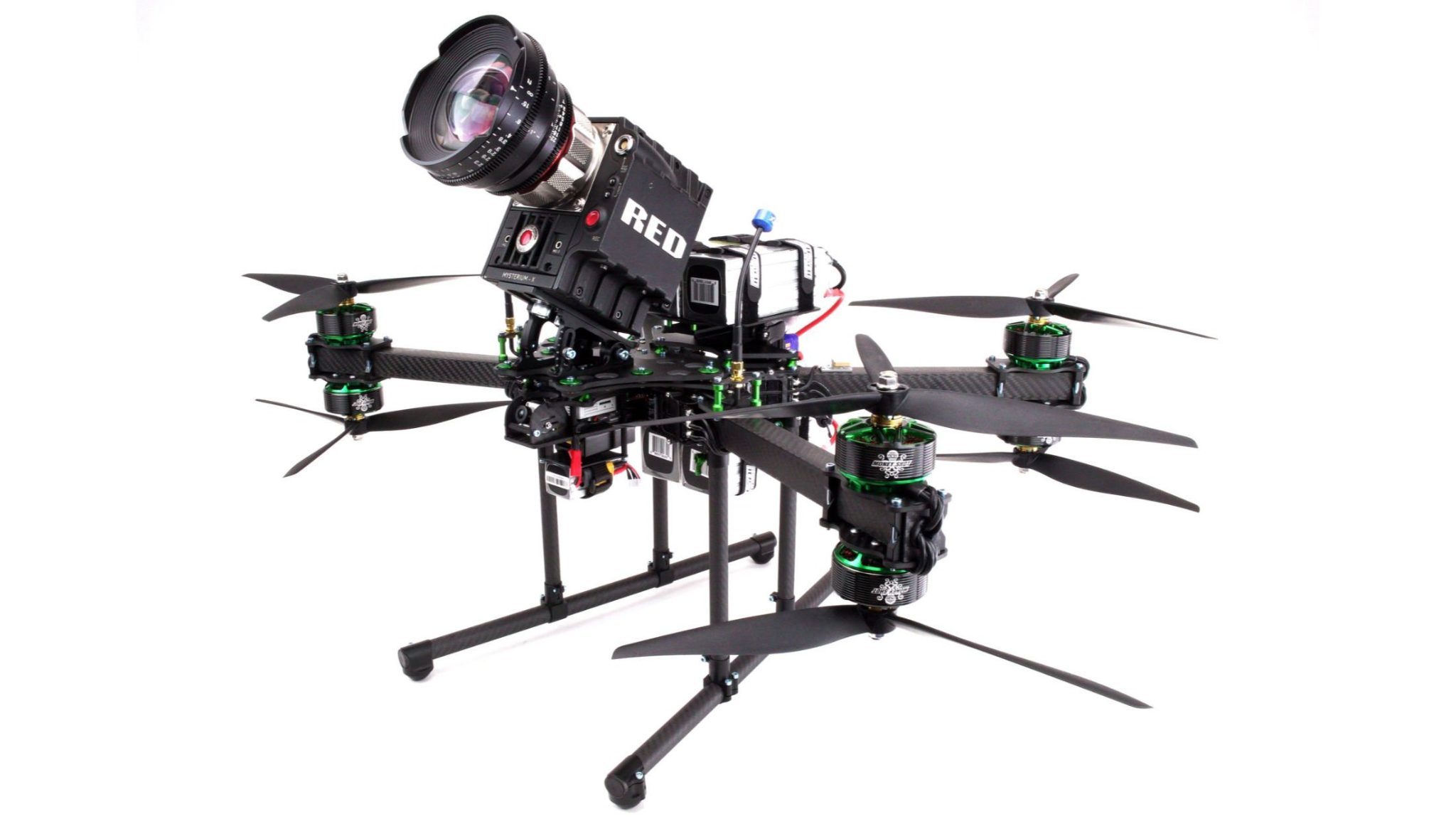 Video: 20.000$ FPV-Drohne rast durch Los Angeles - Drone-Zone.de