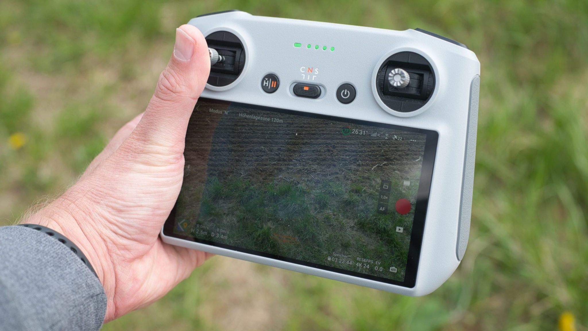 DJI Air 3, DJI RC2 & DJI RC-N2 tauchen in FCC-Datenbank auf ...