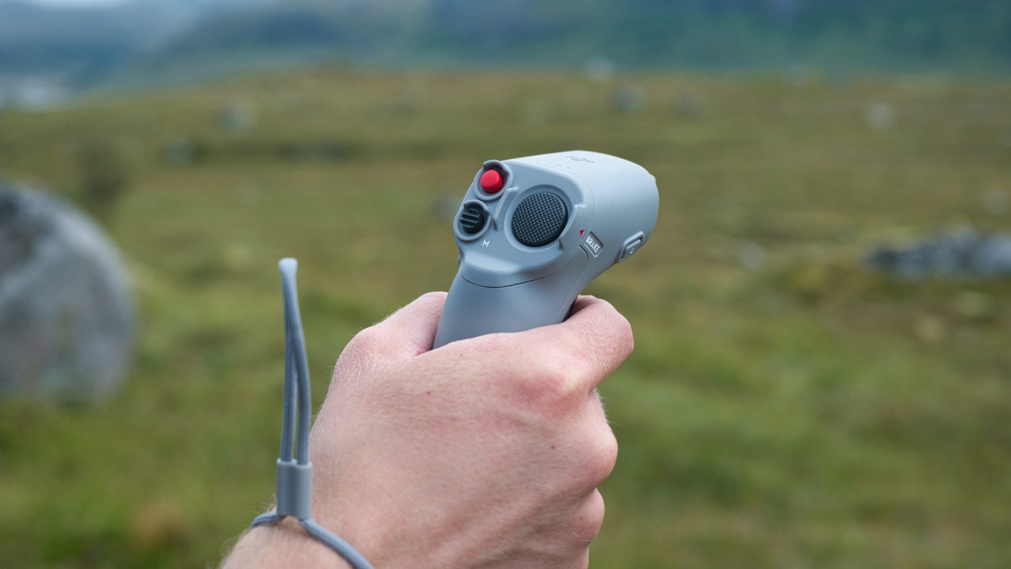 DJI Goggles SE & DJI Motion Controller 2 tauchen in FCC-Datenbank auf ...