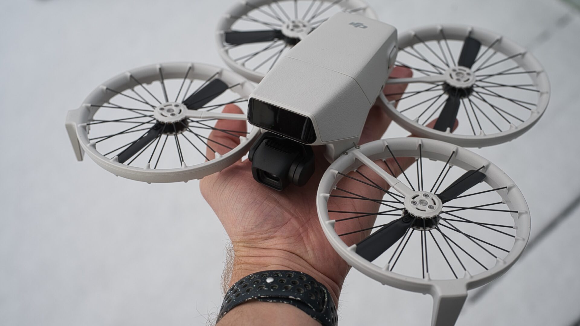 Test: DJI Flip - "Faltastische" Selfie-Drohne oder eine zu viel ...