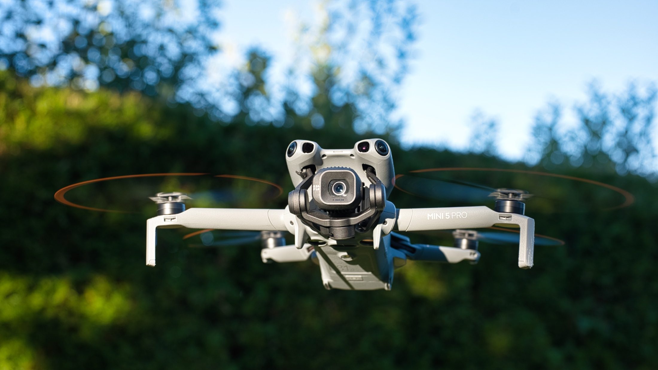 Test: DJI Mini 5 Pro - Mehr Evolution als Revolution? - Drone-Zone.de